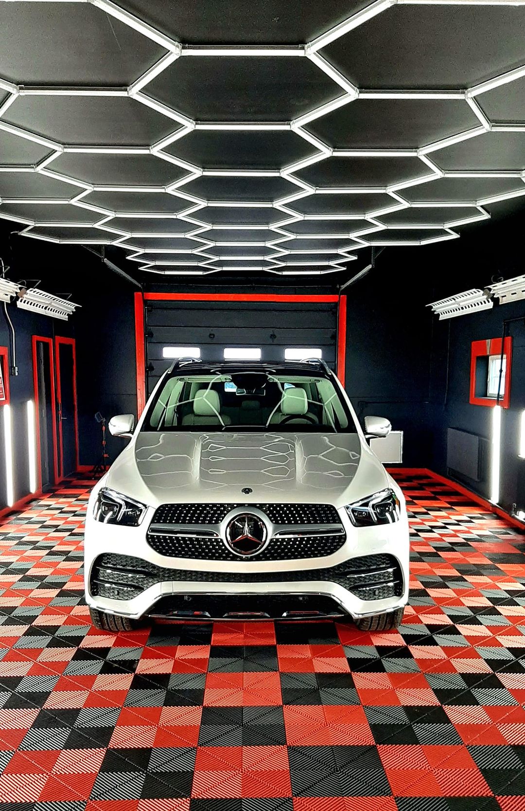 Ceramic Window Tint vs. Carbon Tint: What's The Difference and Which is ...